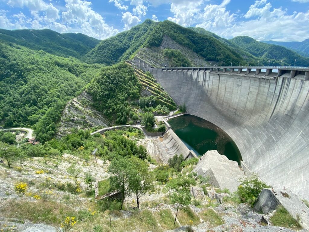 Three Gorges Dam Narrowly Avoids Disaster