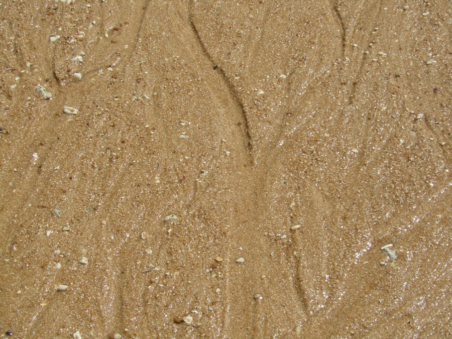 Comparing High Silica Sand and Construction Aggregate